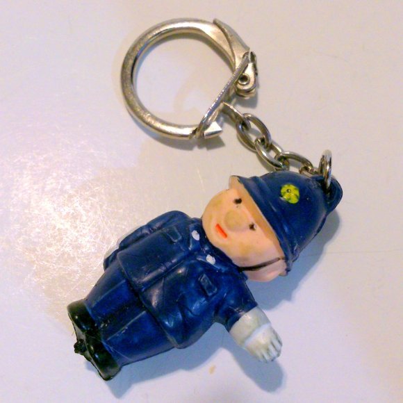 Vintage | Accessories | Vintage London Bobbie Souvenir Key Chain | Poshmark